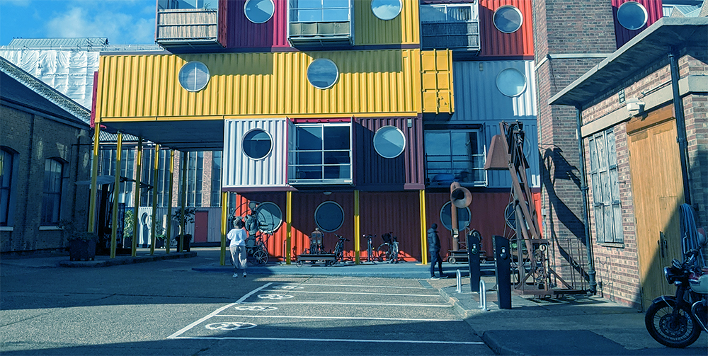 8 examples of creative offices that will inspire you